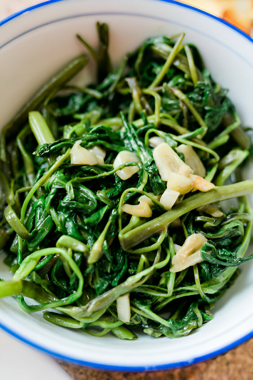 Stir-Fry Sweet Potato Leaves Recipe - DishPulse